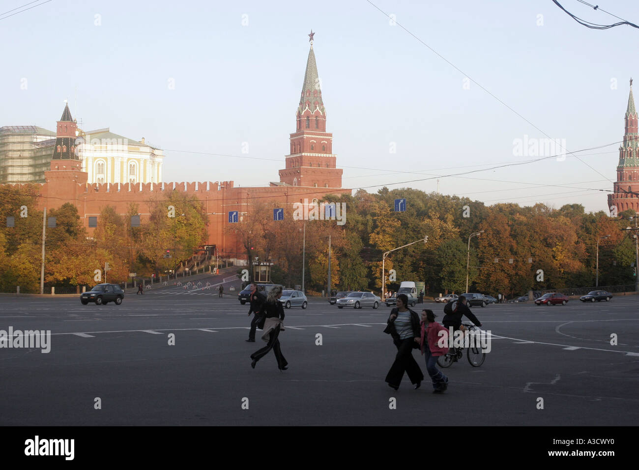 Daily life in moscow hi-res stock photography and images - Alamy