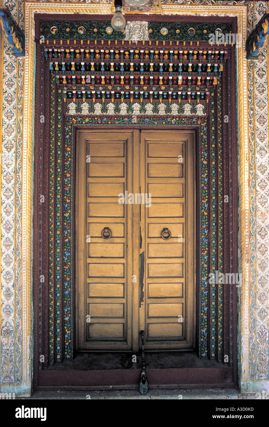 Closed decorated door of haveli, Shekhawati, Rajasthan, India, asia ...