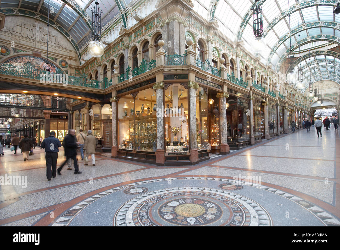 Victorian arcade hi-res stock photography and images - Alamy