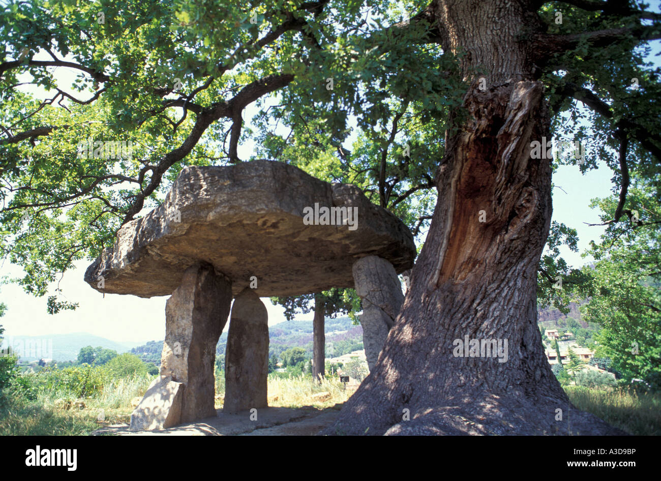 Archeology DOLMEN Prehistoric Stock Photo - Alamy