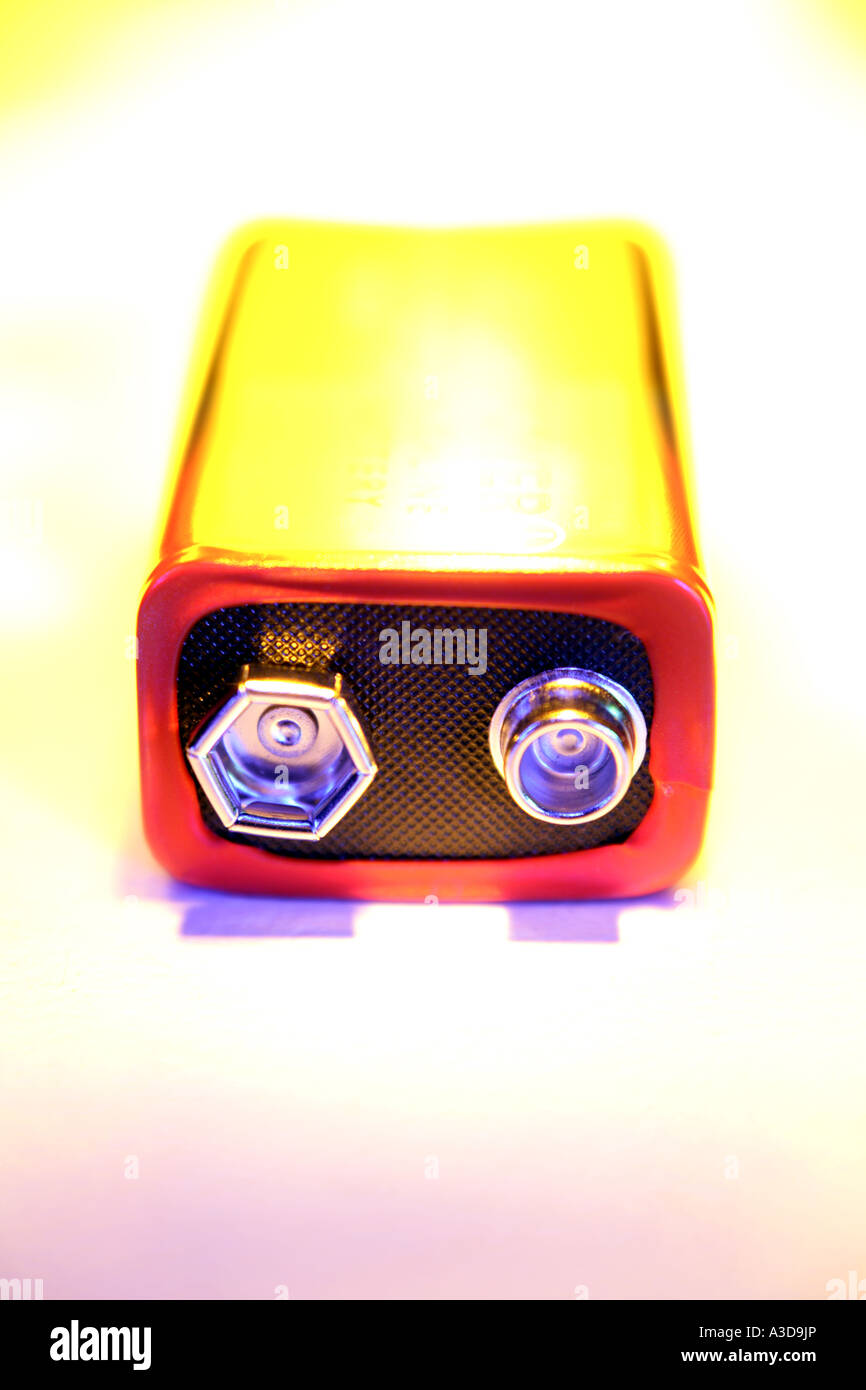 9 volt battery hi-res stock photography and images - Alamy