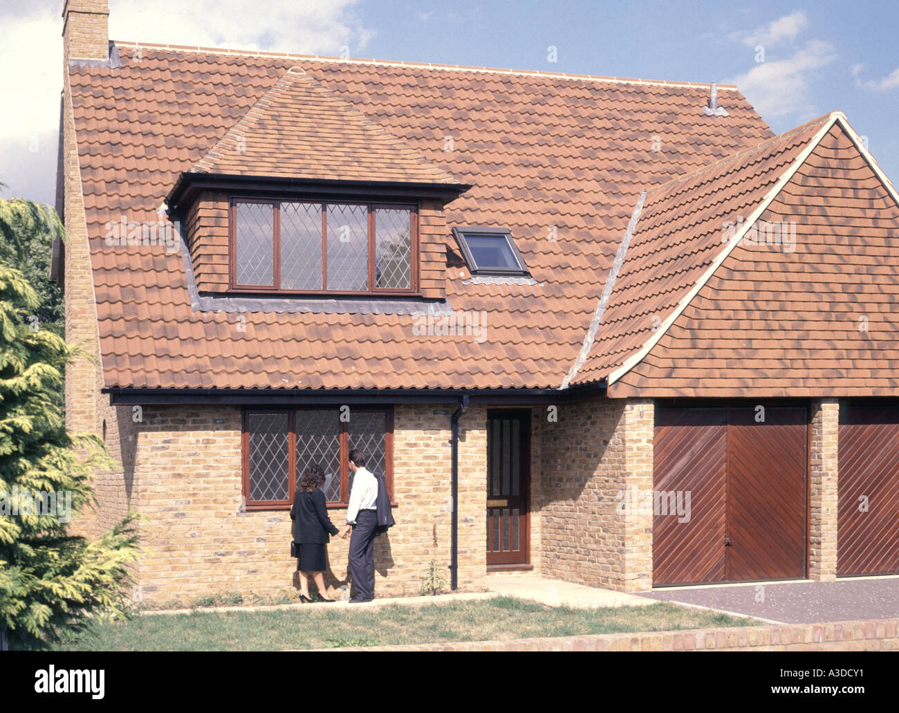 Viewing house for sale uk hi-res stock photography and images - Alamy