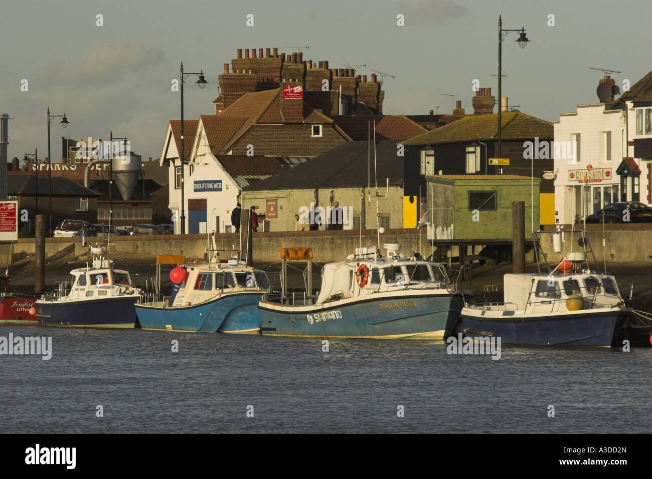 Littlehampton waterfront on river hi-res stock photography and images ...