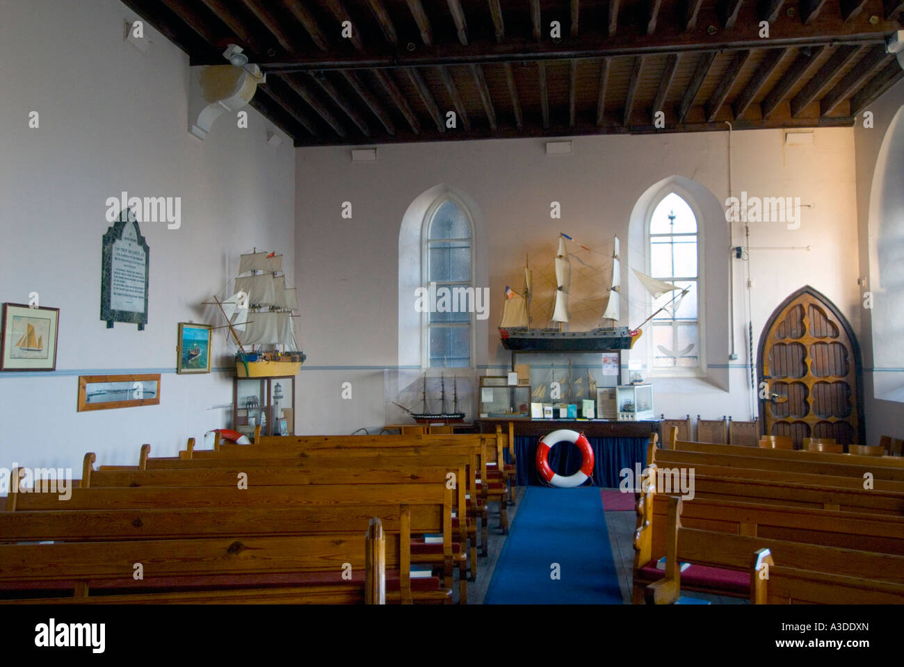 Victorian church interior hi-res stock photography and images - Alamy