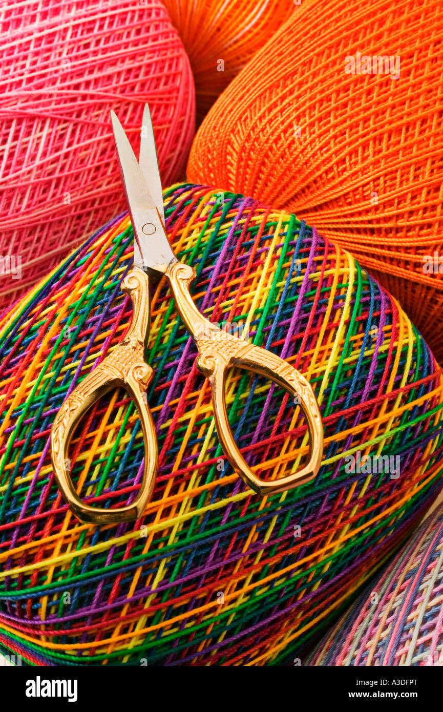 String with scissors Stock Photo - Alamy