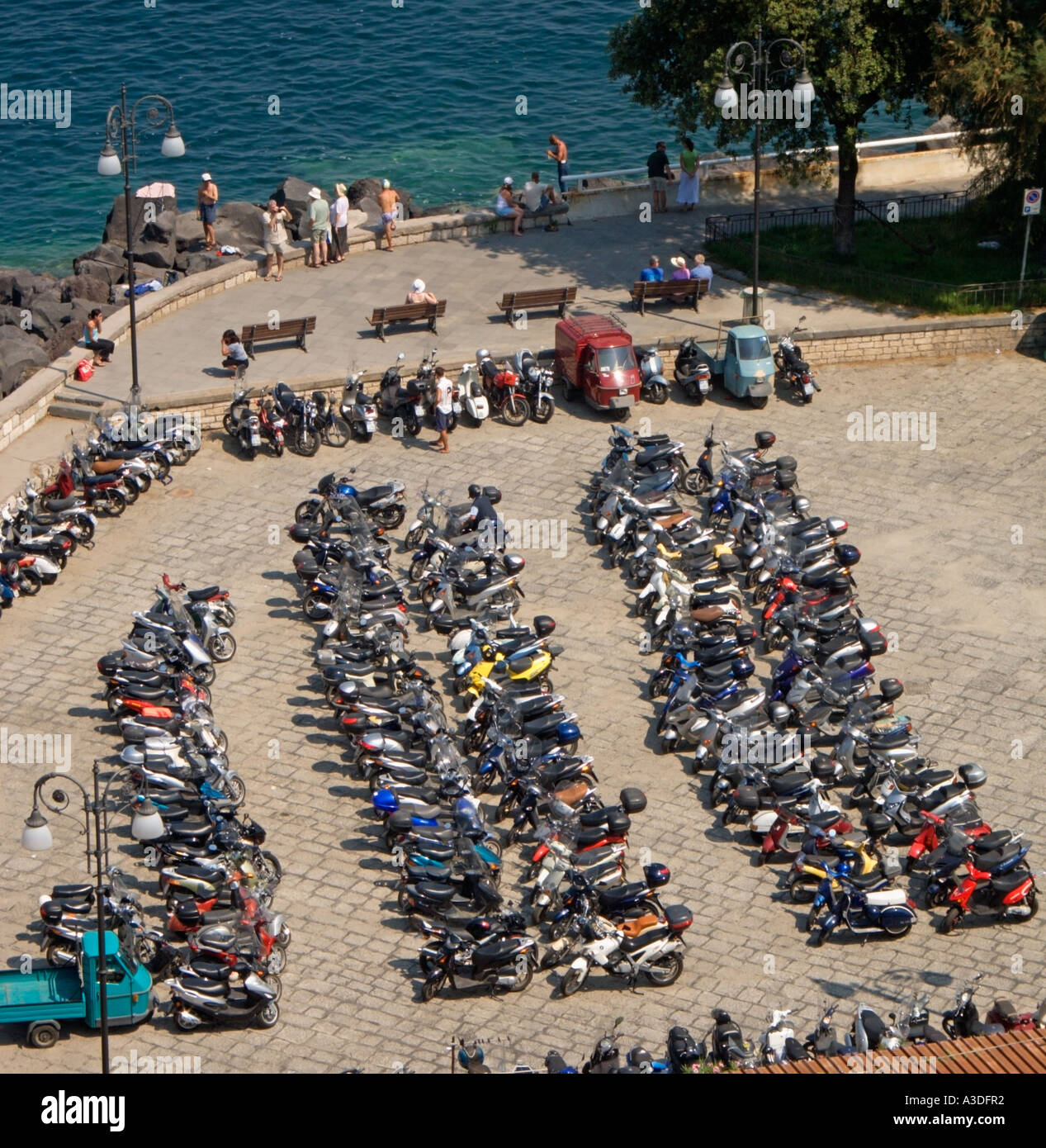 Vespa marina hi-res stock photography and images - Alamy