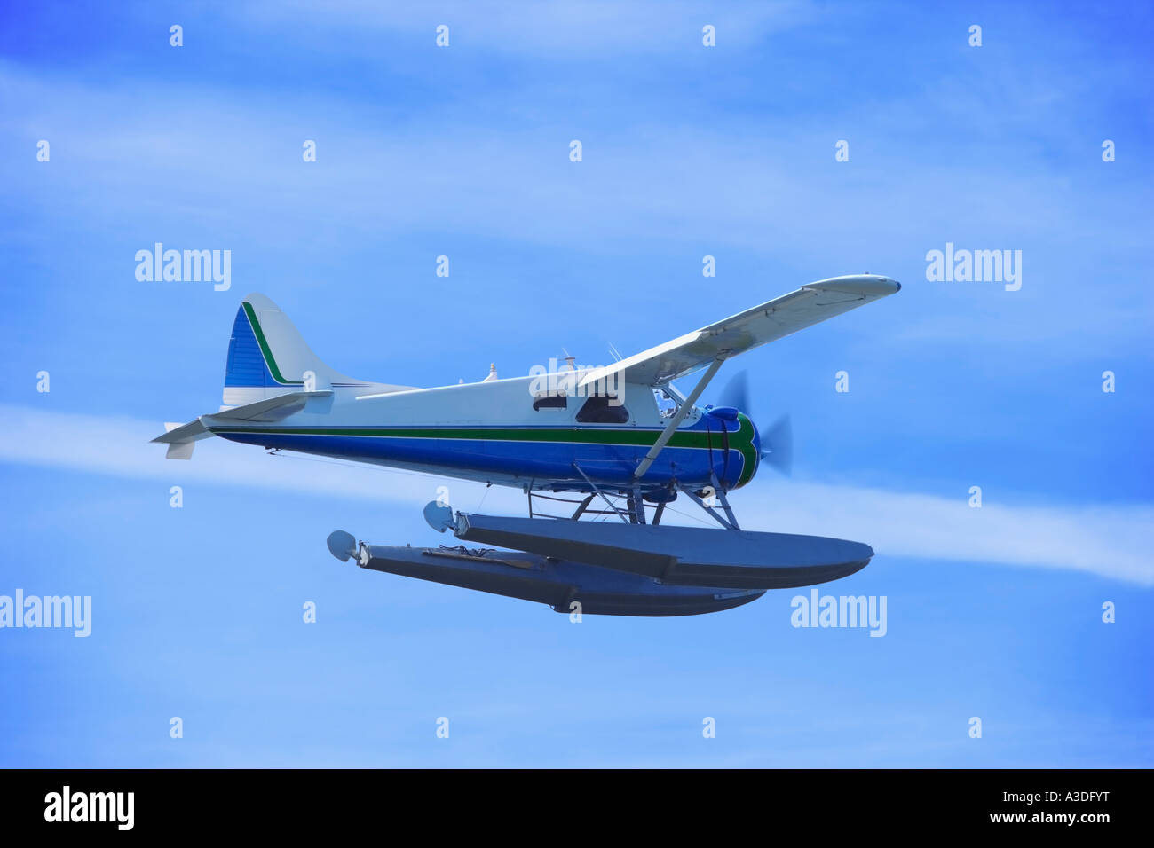 Float plane in flight Stock Photo - Alamy