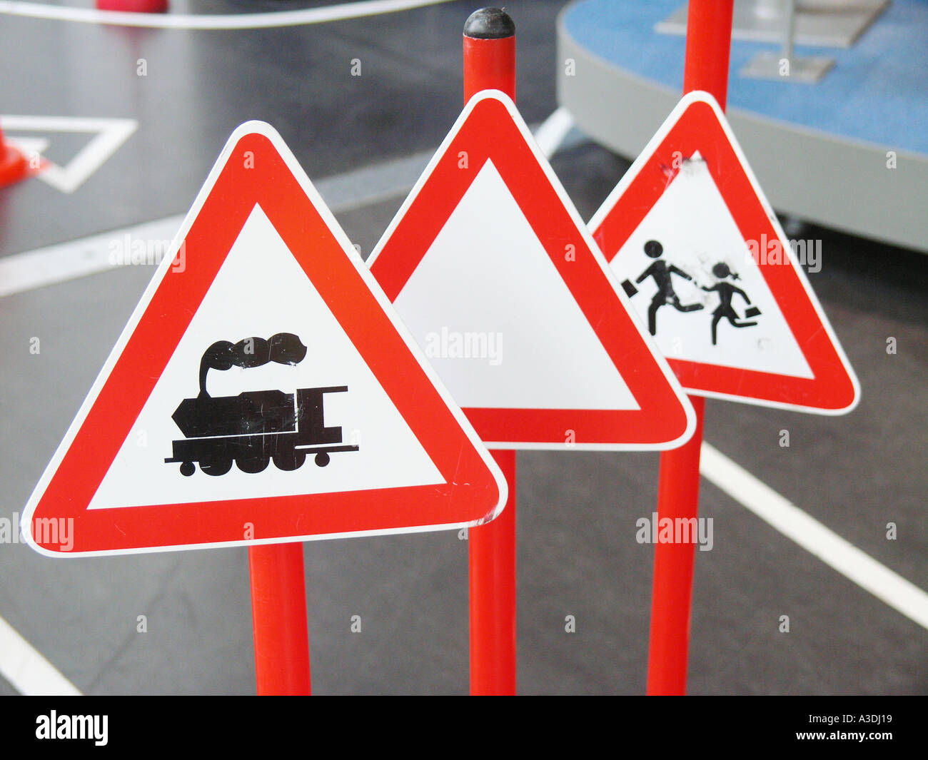 Yin triangle hi-res stock photography and images - Alamy
