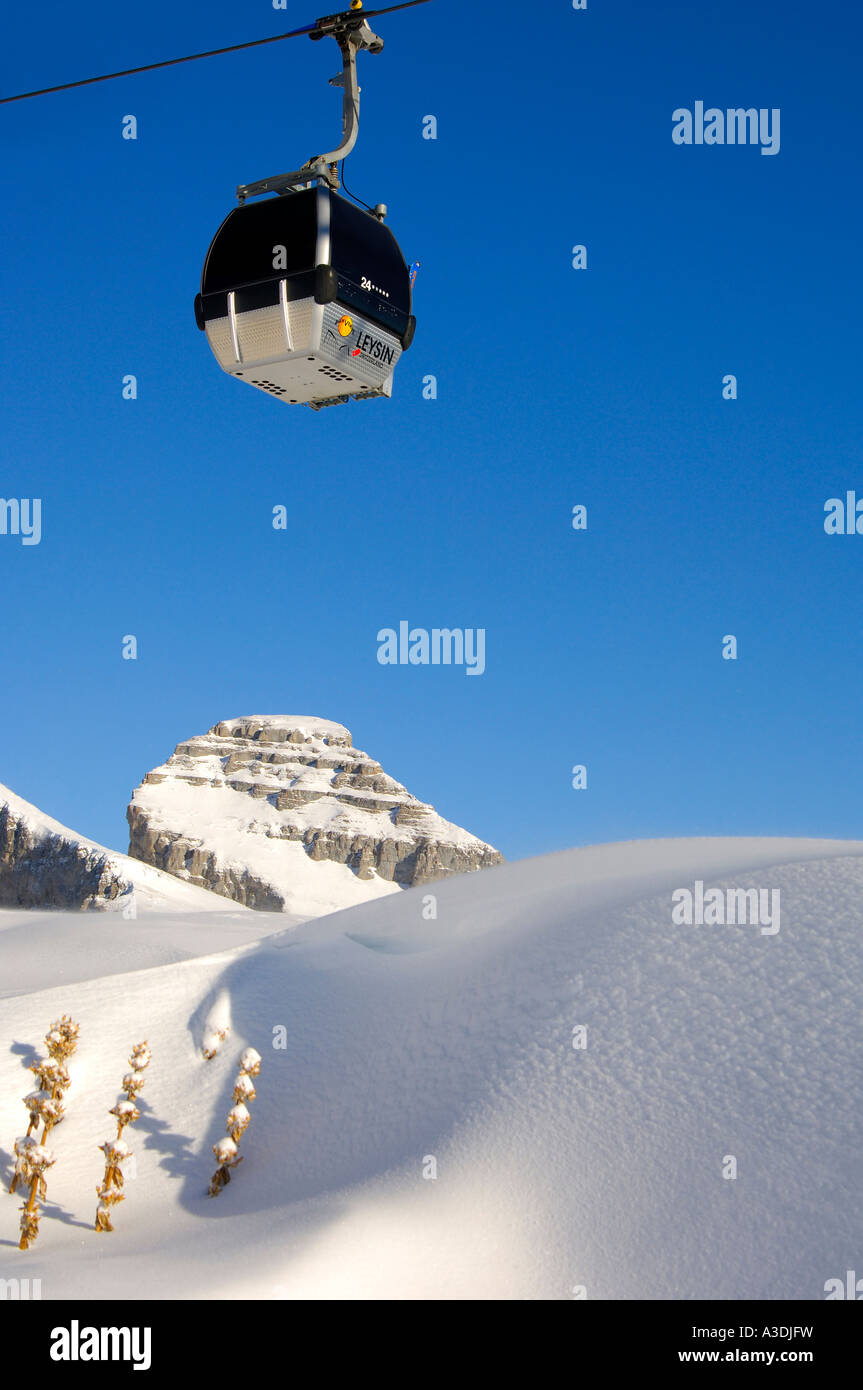 Cable car Leysin - Berneuse, peak Tour de Mayen, Leysin, Vaud ...