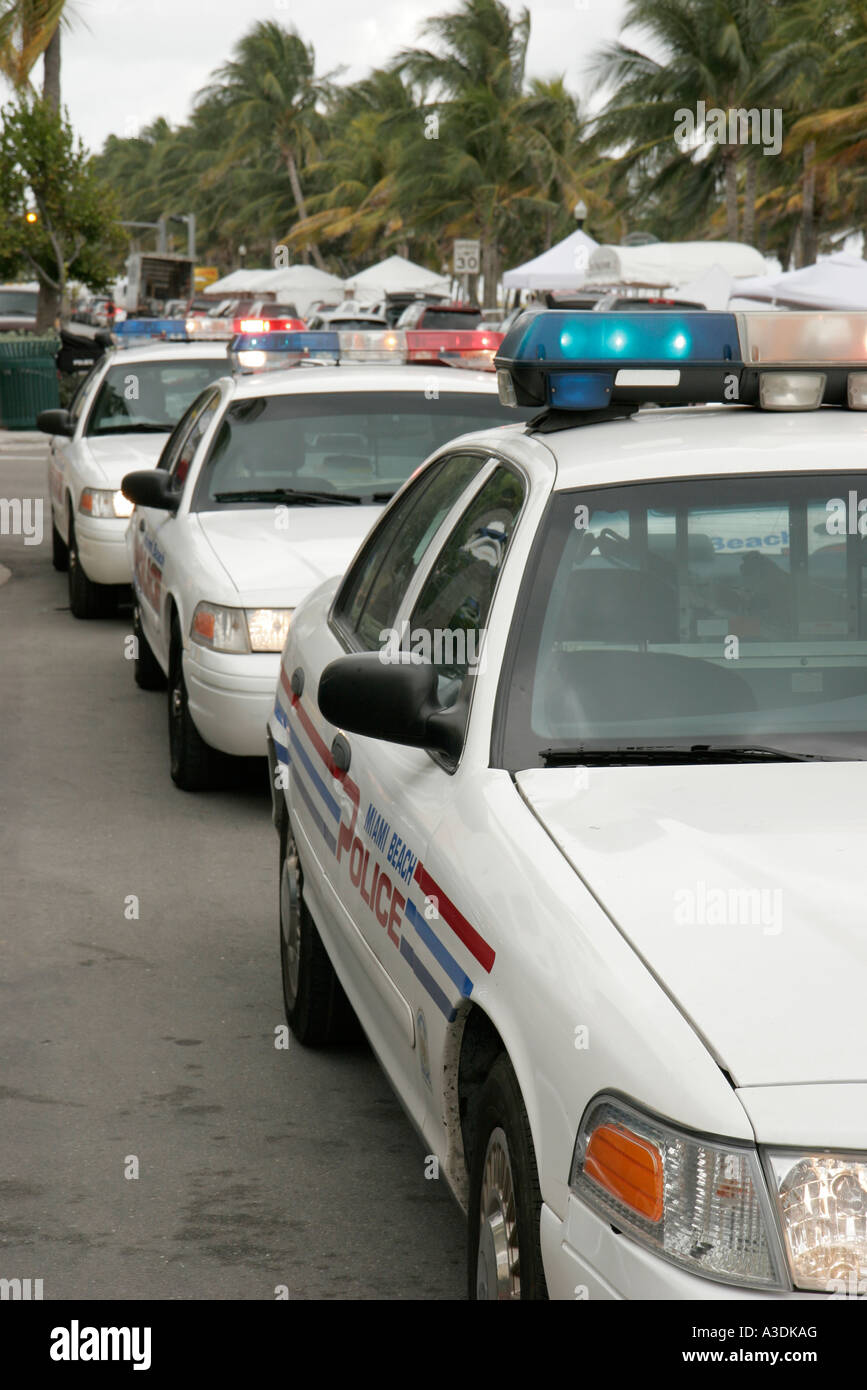 Us police culture response hi-res stock photography and images - Alamy