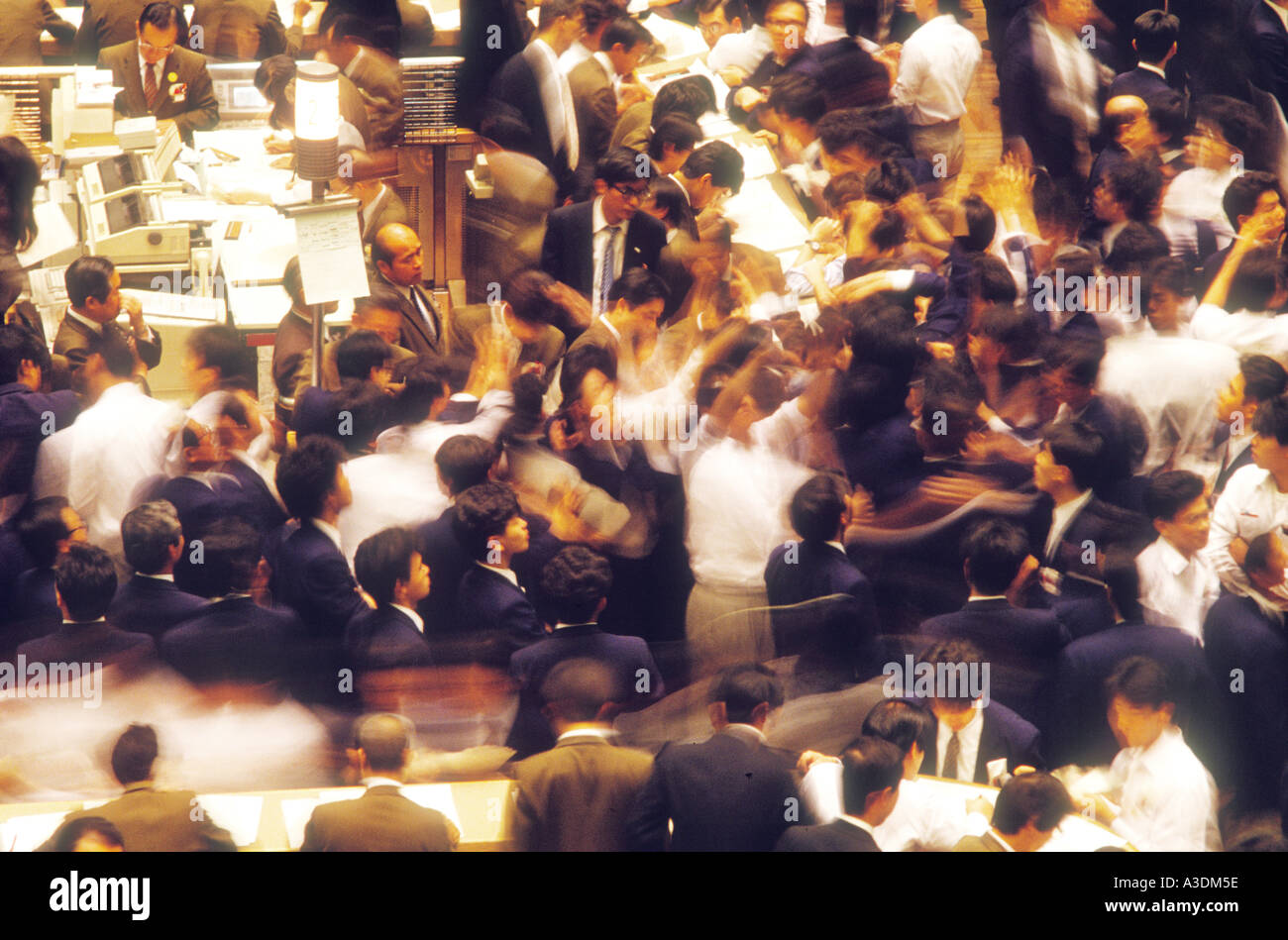 Japan Tokyo stock exchange trading floor crowds business Stock Photo ...