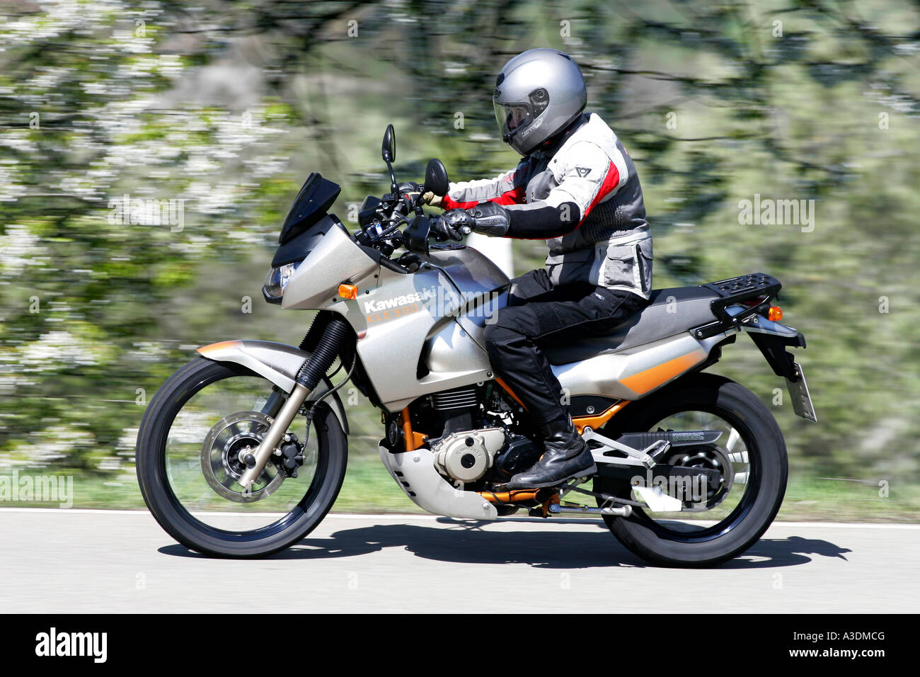 Kawasaki KLE 500 motorcycle Stock Photo - Alamy