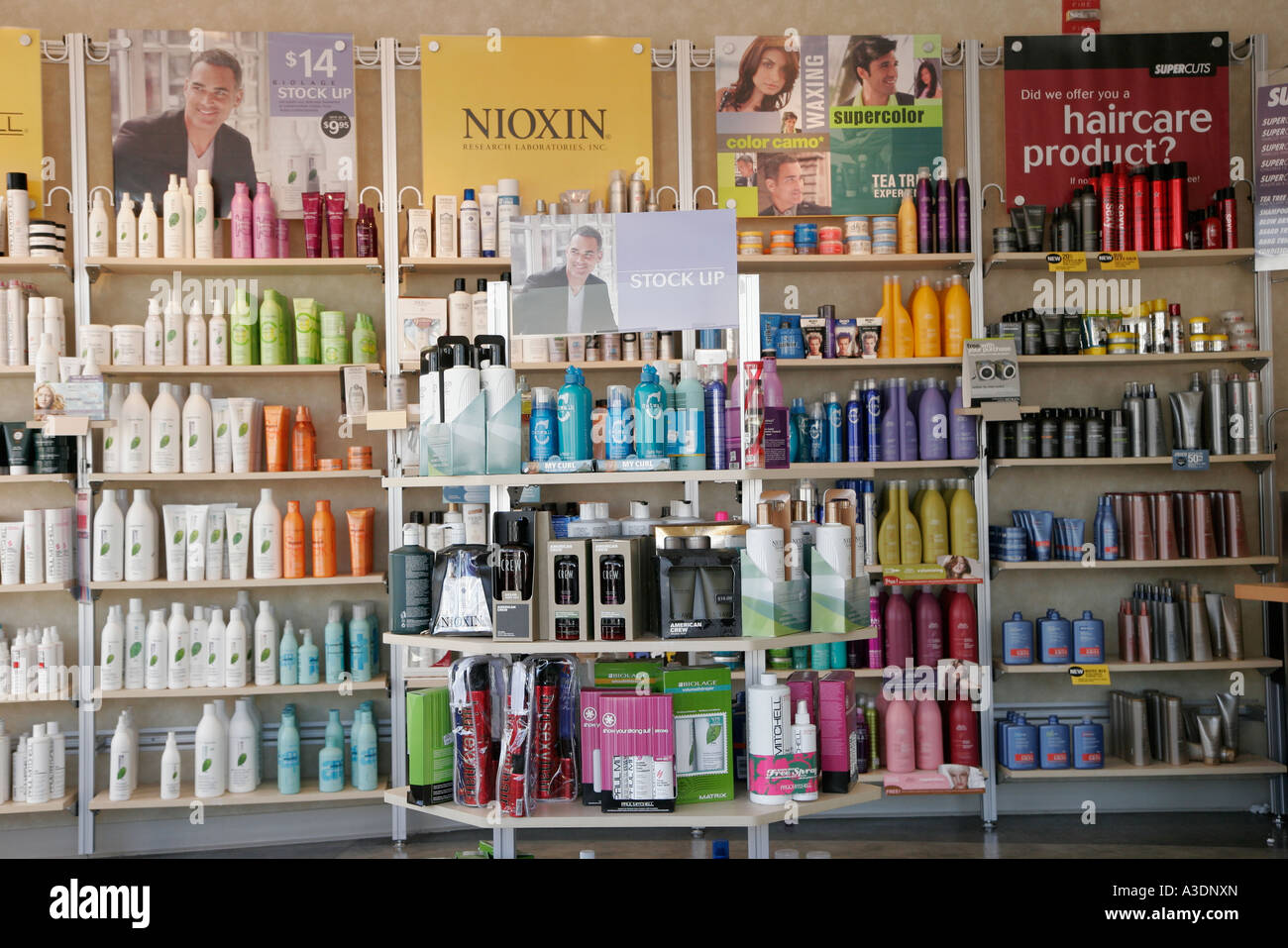 Supercuts hair products products hi-res stock photography and images ...