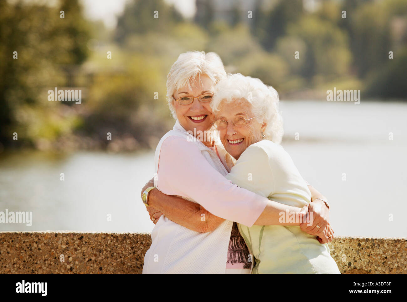 Hugging mum and daughter middle age hi-res stock photography and images - Alamy