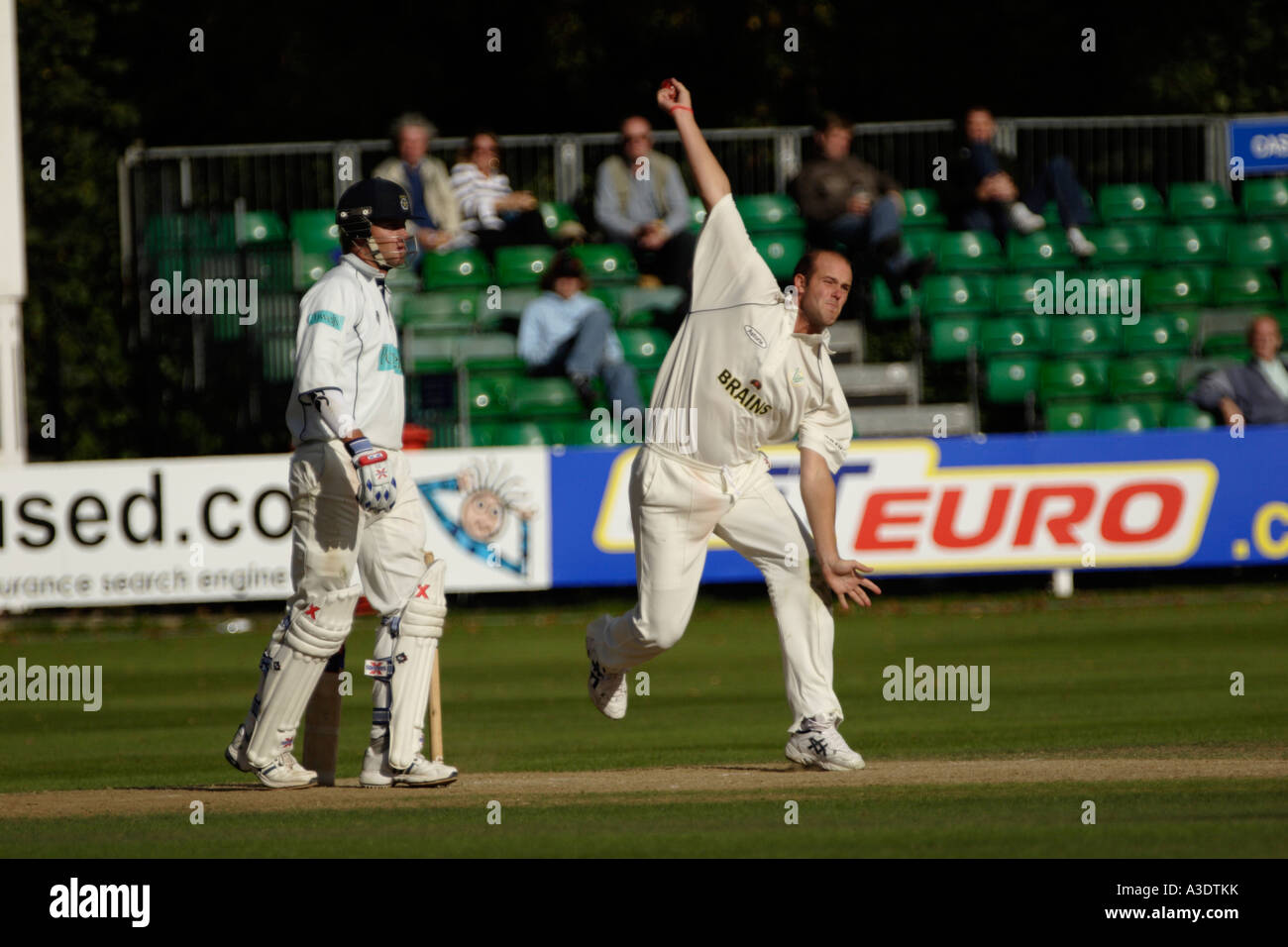 Cricket bowling bowler hi-res stock photography and images - Alamy