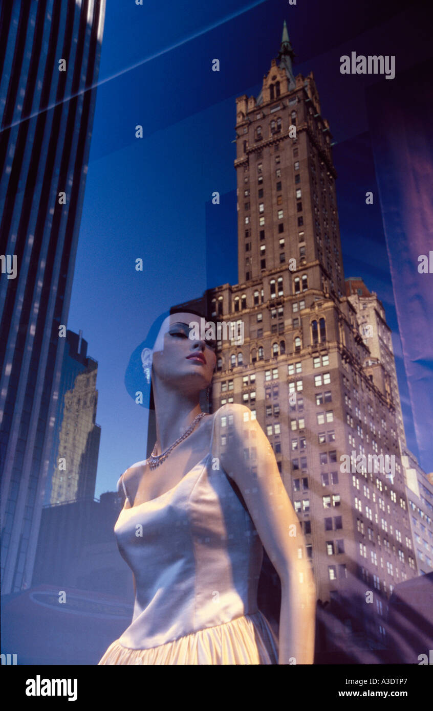 New york fashion window reflections hi-res stock photography and images ...