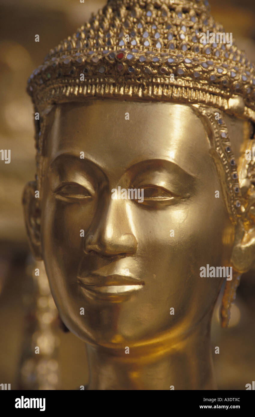 Gold rich temple hi-res stock photography and images - Alamy