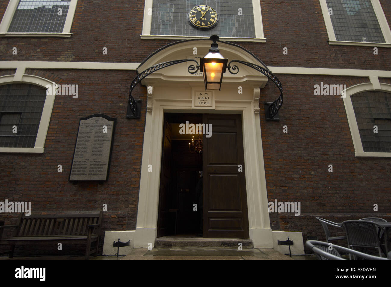 Bevis Marks Synagogue the oldest Jewish house of worship in London ...