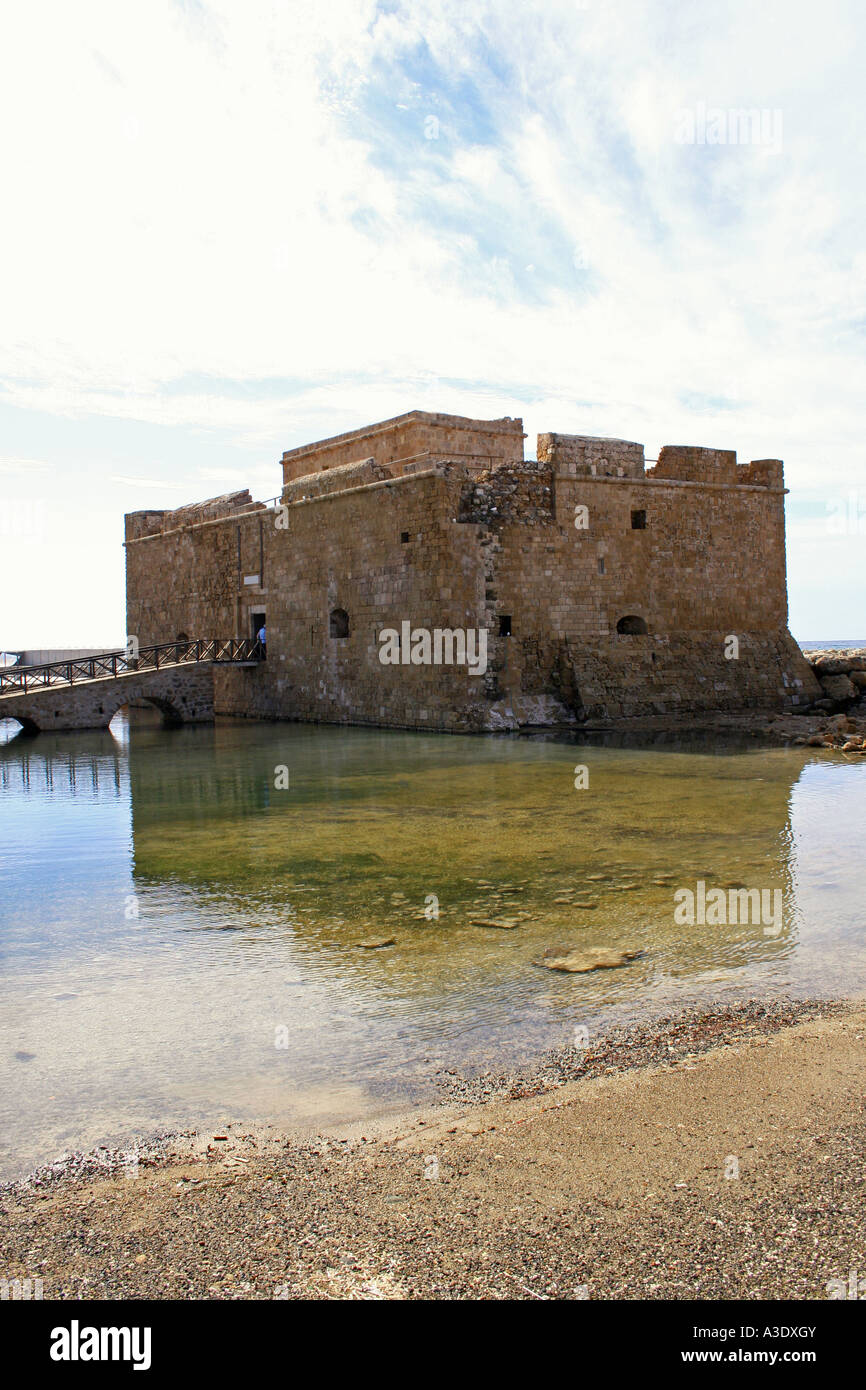 PAPHOS HARBOUR AND FORT. PAPHOS. CYPRUS. EUROPE Stock Photo - Alamy