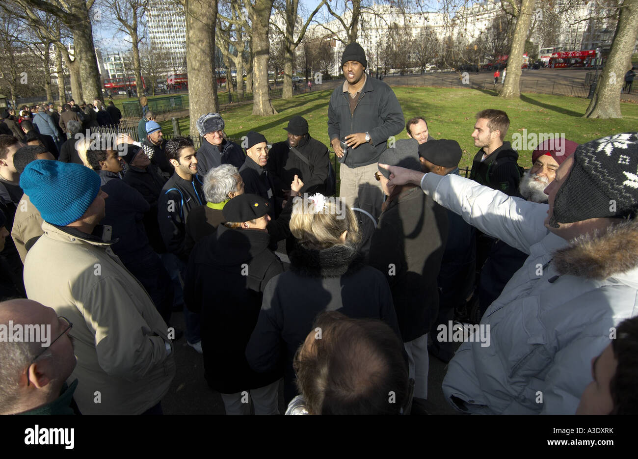 Crowd speaker hi-res stock photography and images - Alamy