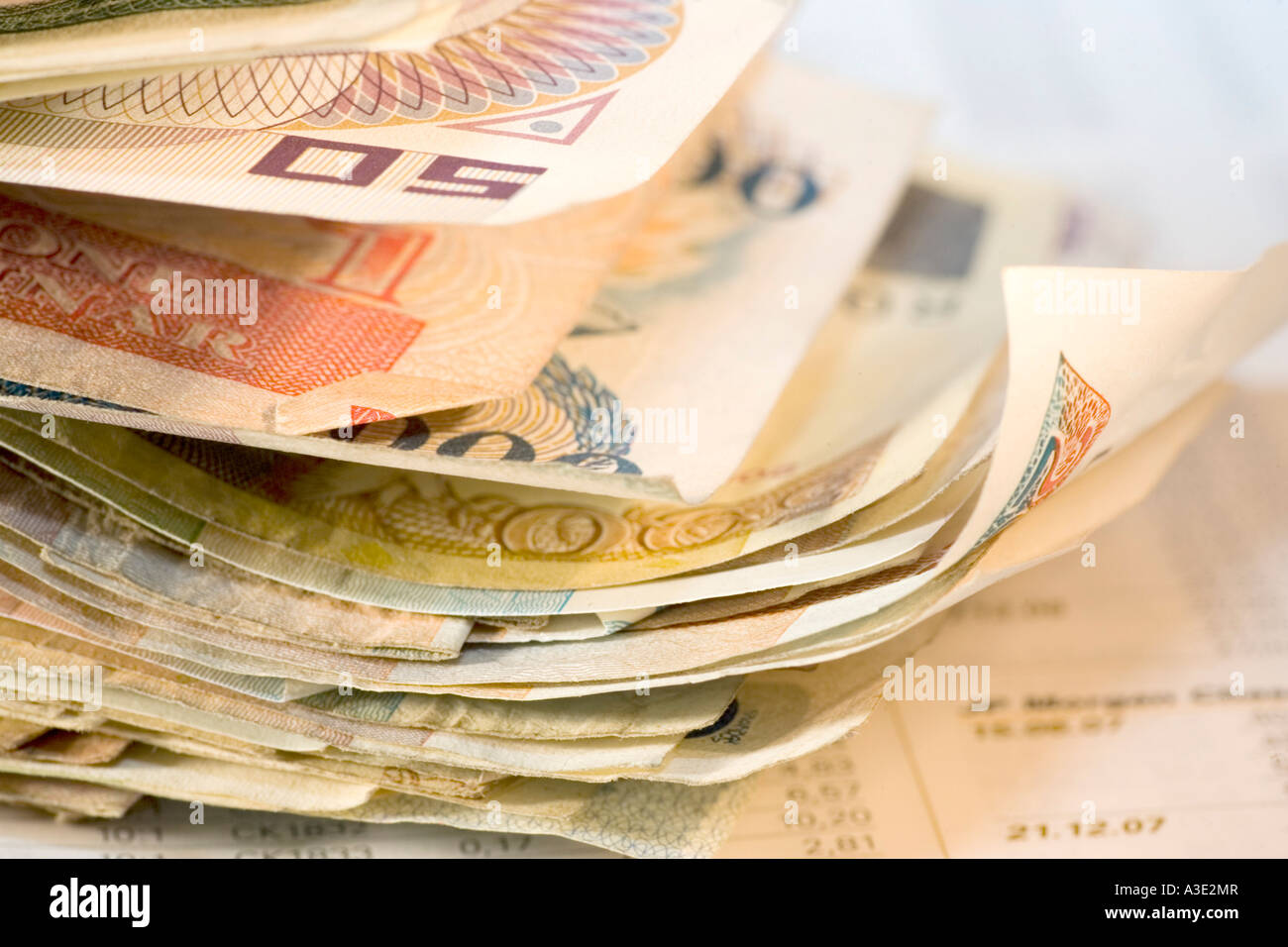 Collecting bank notes hi-res stock photography and images - Alamy