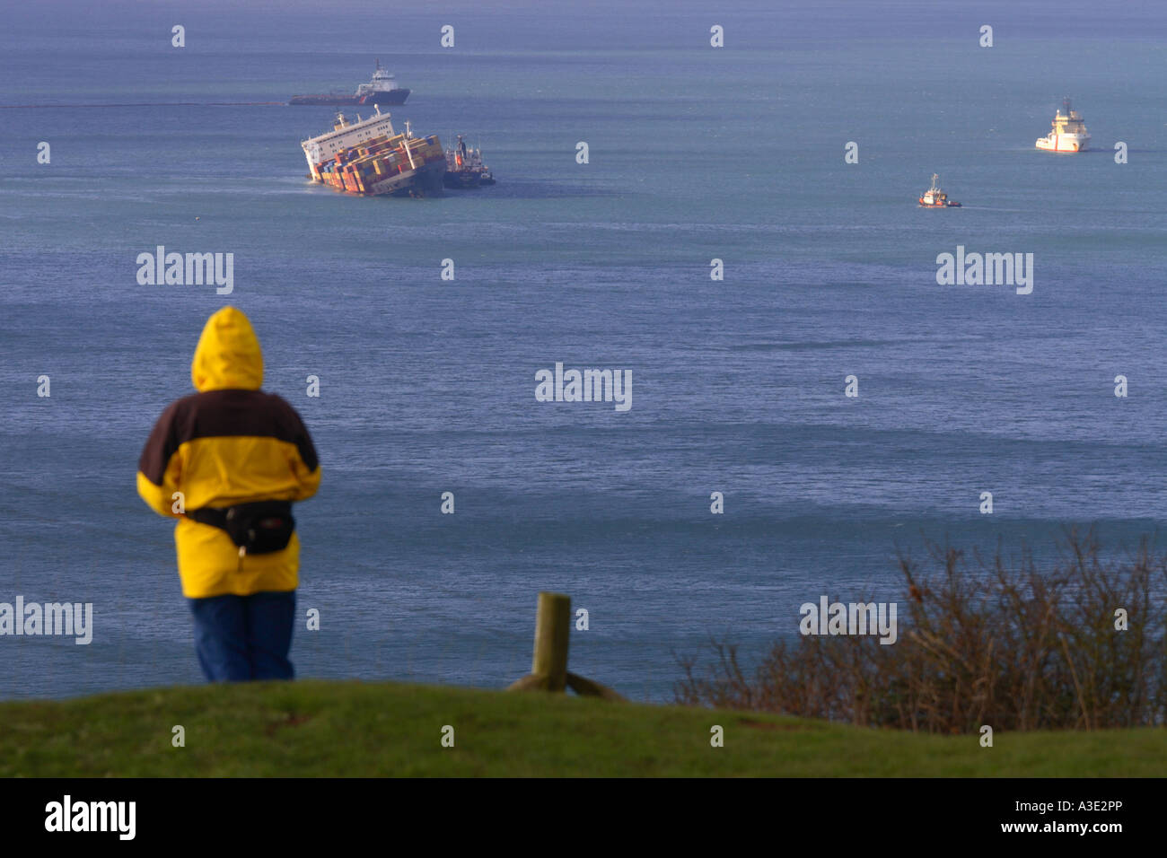 Ship ran aground hi-res stock photography and images - Alamy