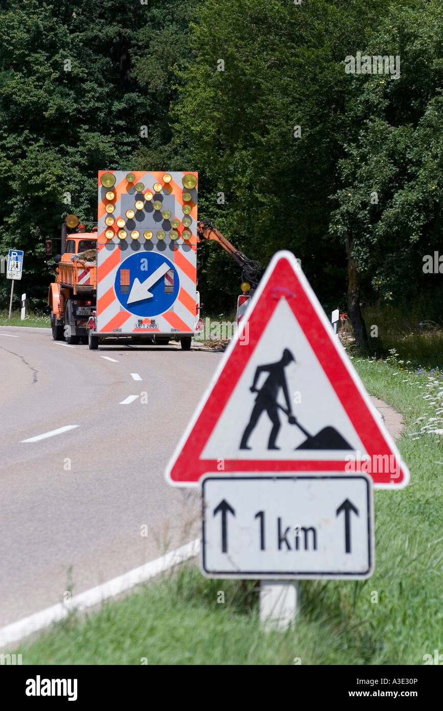 Construction site sign board hi-res stock photography and images - Alamy