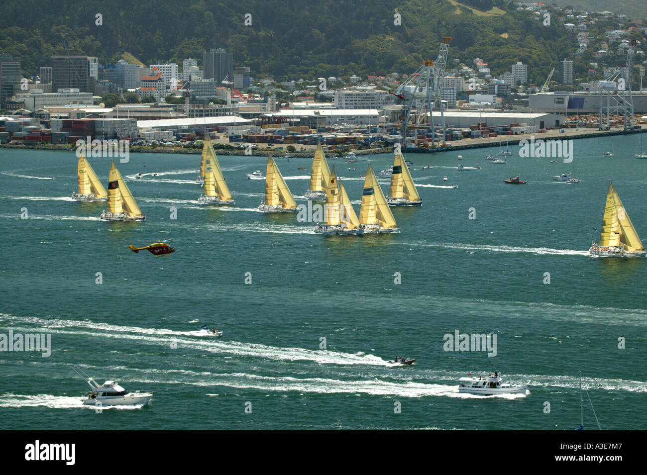 Start of BT Global Challenge Yacht Race, Wellington City and Port in ...