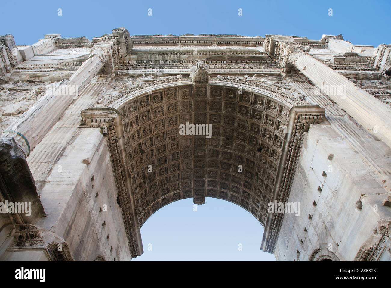 Titus arch in the Forum Romanum, Rom, Italy Stock Photo - Alamy