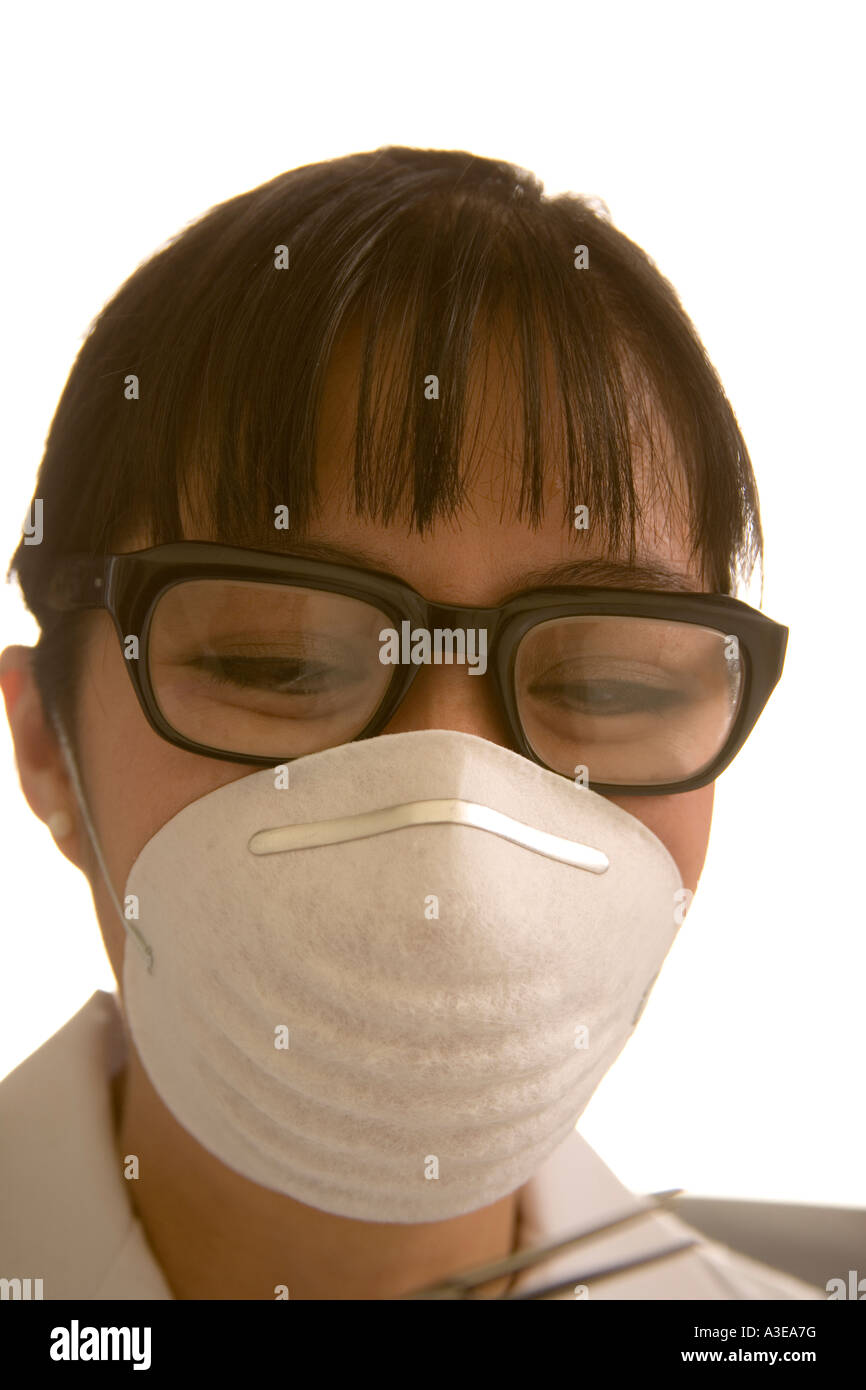 Reseacher wears a mask and eye protection Stock Photo - Alamy