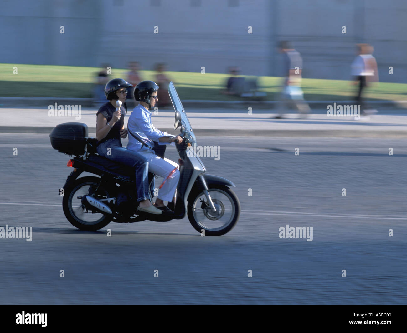 Cream moped hi-res stock photography and images - Alamy
