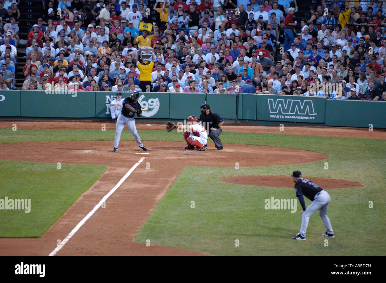 Homeplate hi-res stock photography and images - Alamy