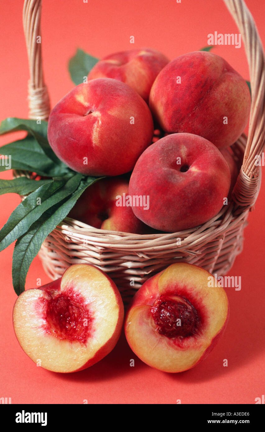 Closeup peaches on inside hi-res stock photography and images - Alamy