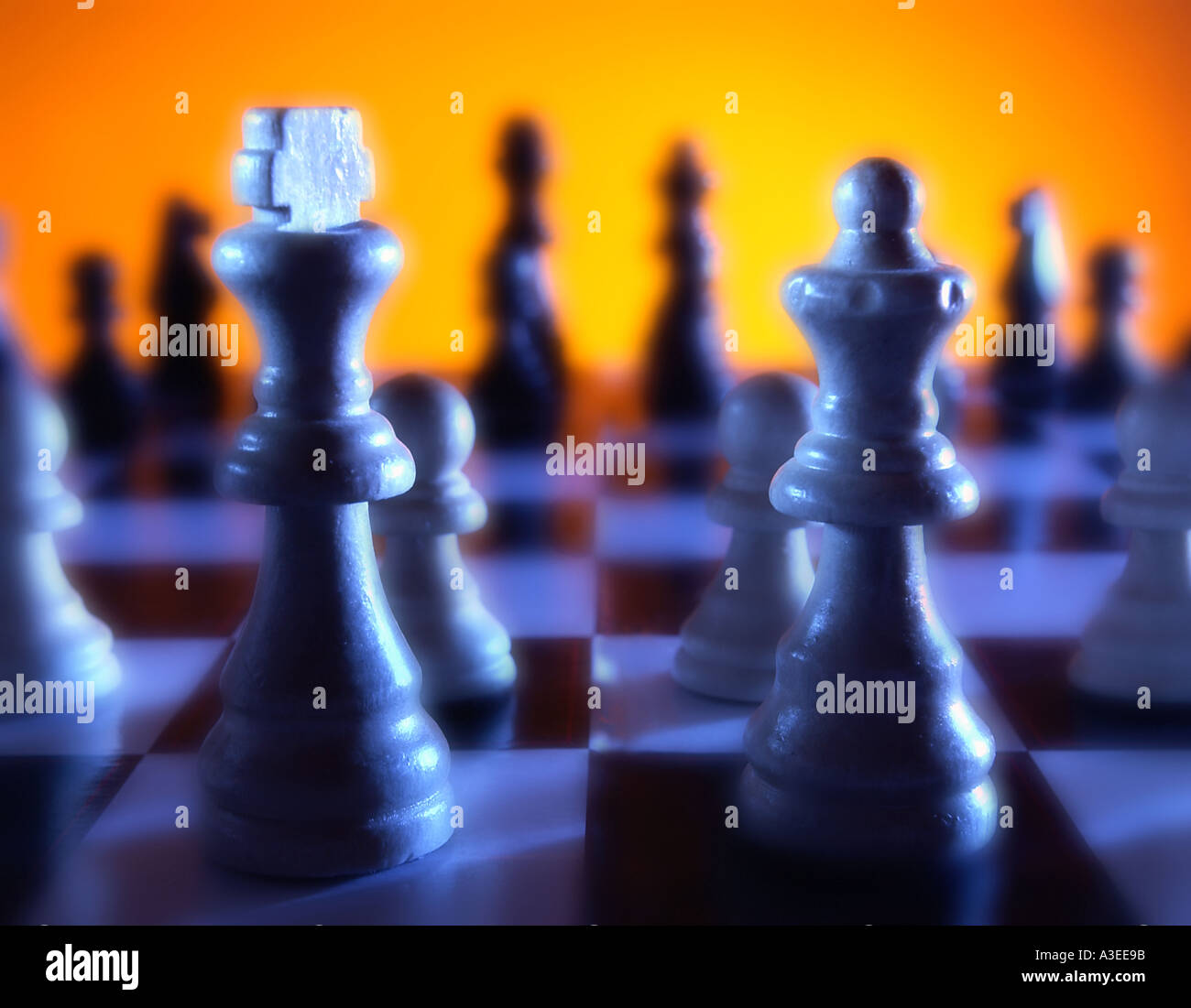CHESS BOARD WITH KING AND QUEEN IN FOREGROUND Stock Photo - Alamy