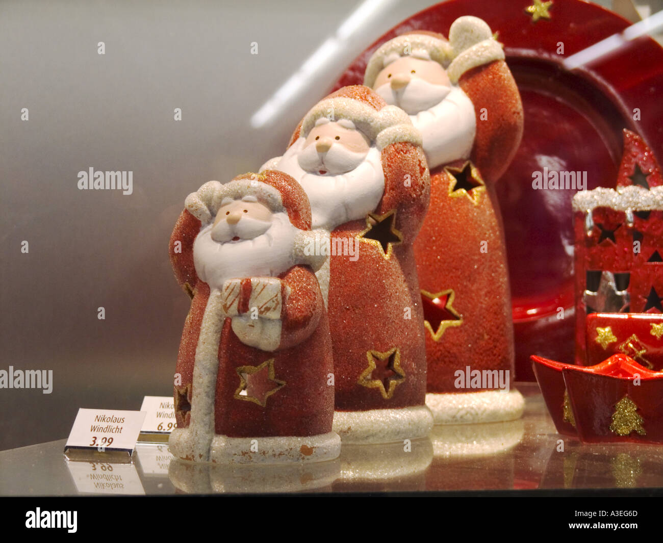 Christmas Santa Claus decoration in department store Stock Photo - Alamy