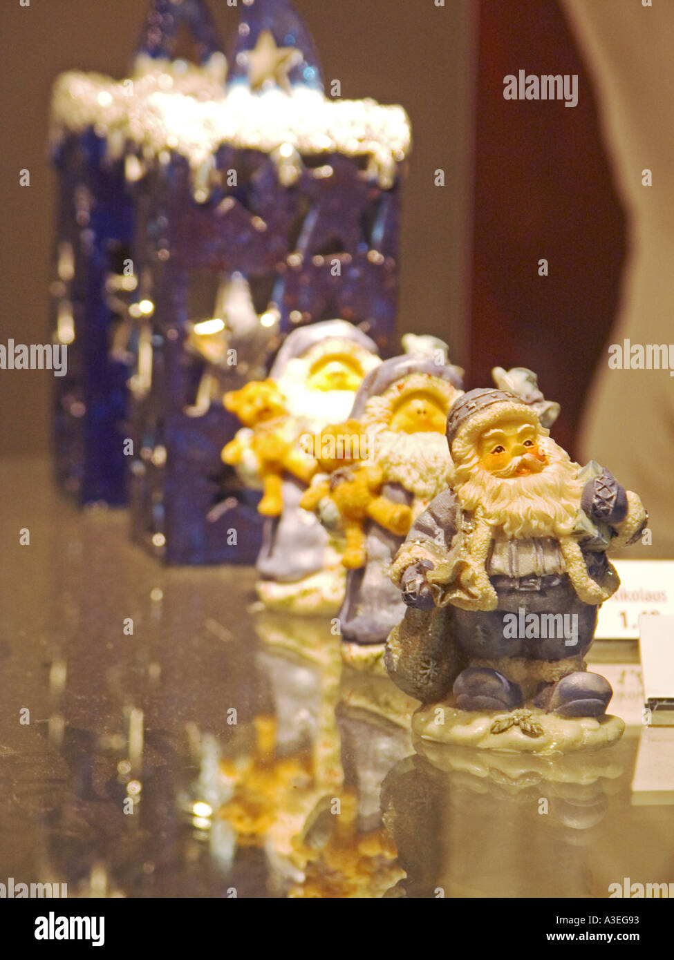 Christmas Santa Claus decoration in department store Stock Photo - Alamy
