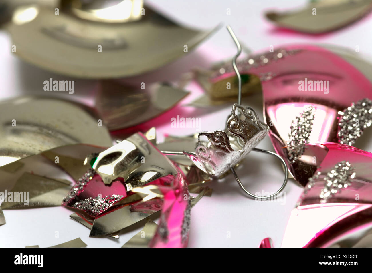 Broken ornament hi-res stock photography and images - Alamy