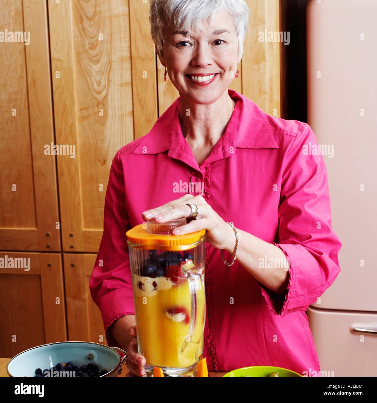 Lady making milkshake hi-res stock photography and images - Alamy