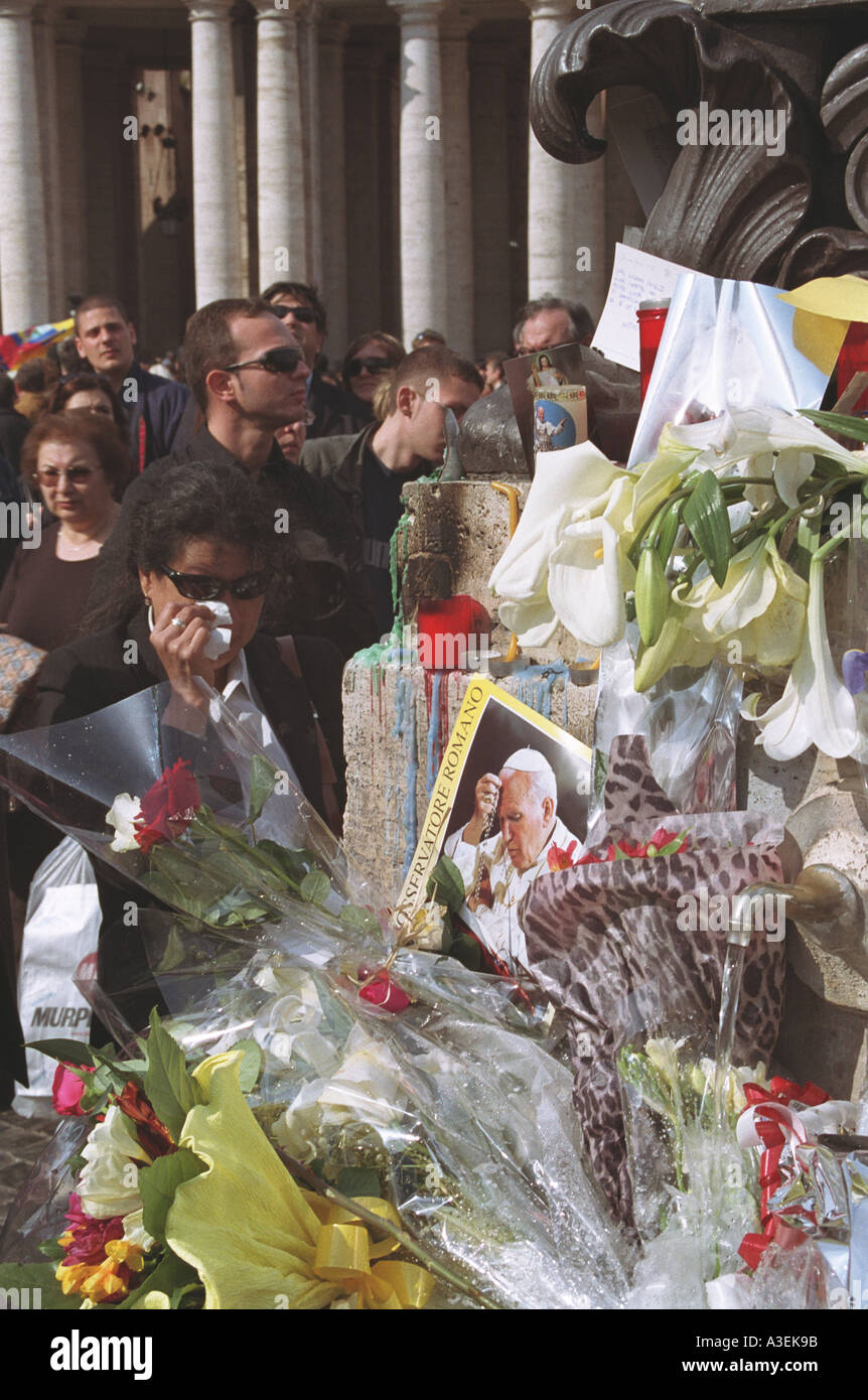 woman crying by altar to pope in st peters sq Pope s Death Rome Apr ...