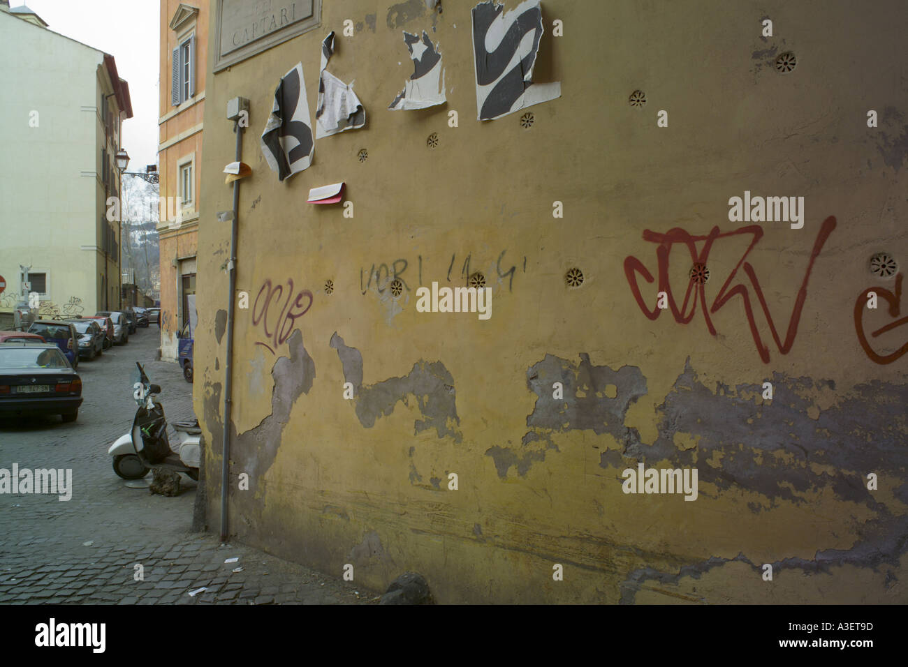 Street photography graffiti hi-res stock photography and images - Alamy