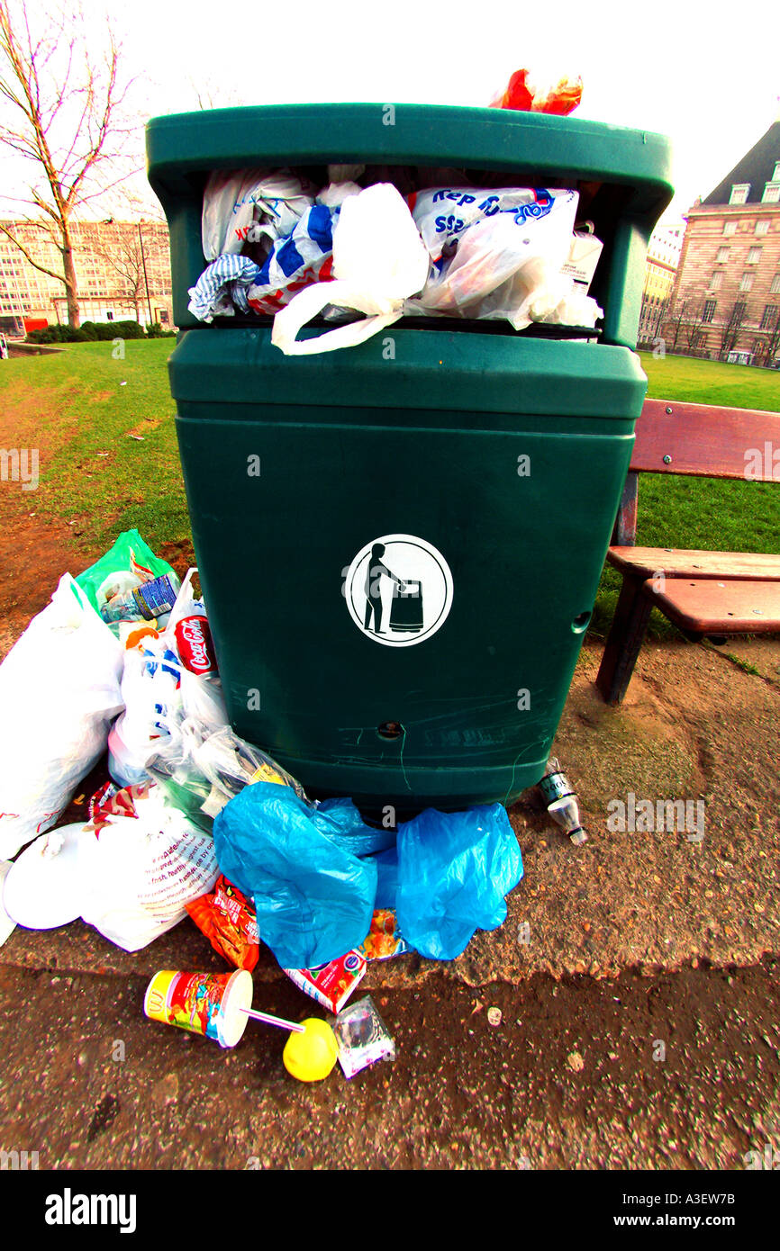 London uk england british britain united kingdom eec eu waste bin Stock ...