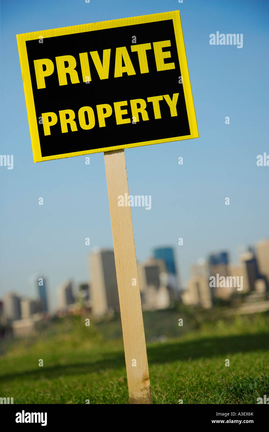 Private property sign Stock Photo - Alamy