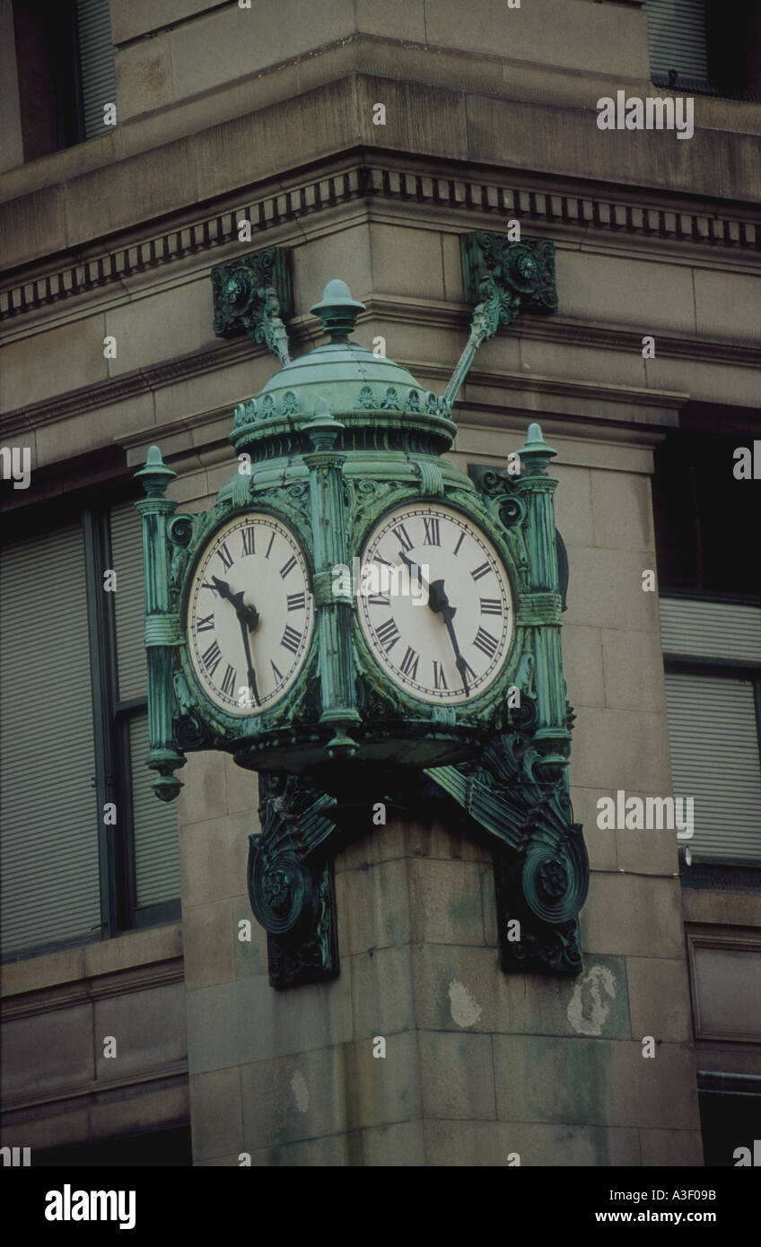 Street Clock in Chicago Stock Photo - Alamy