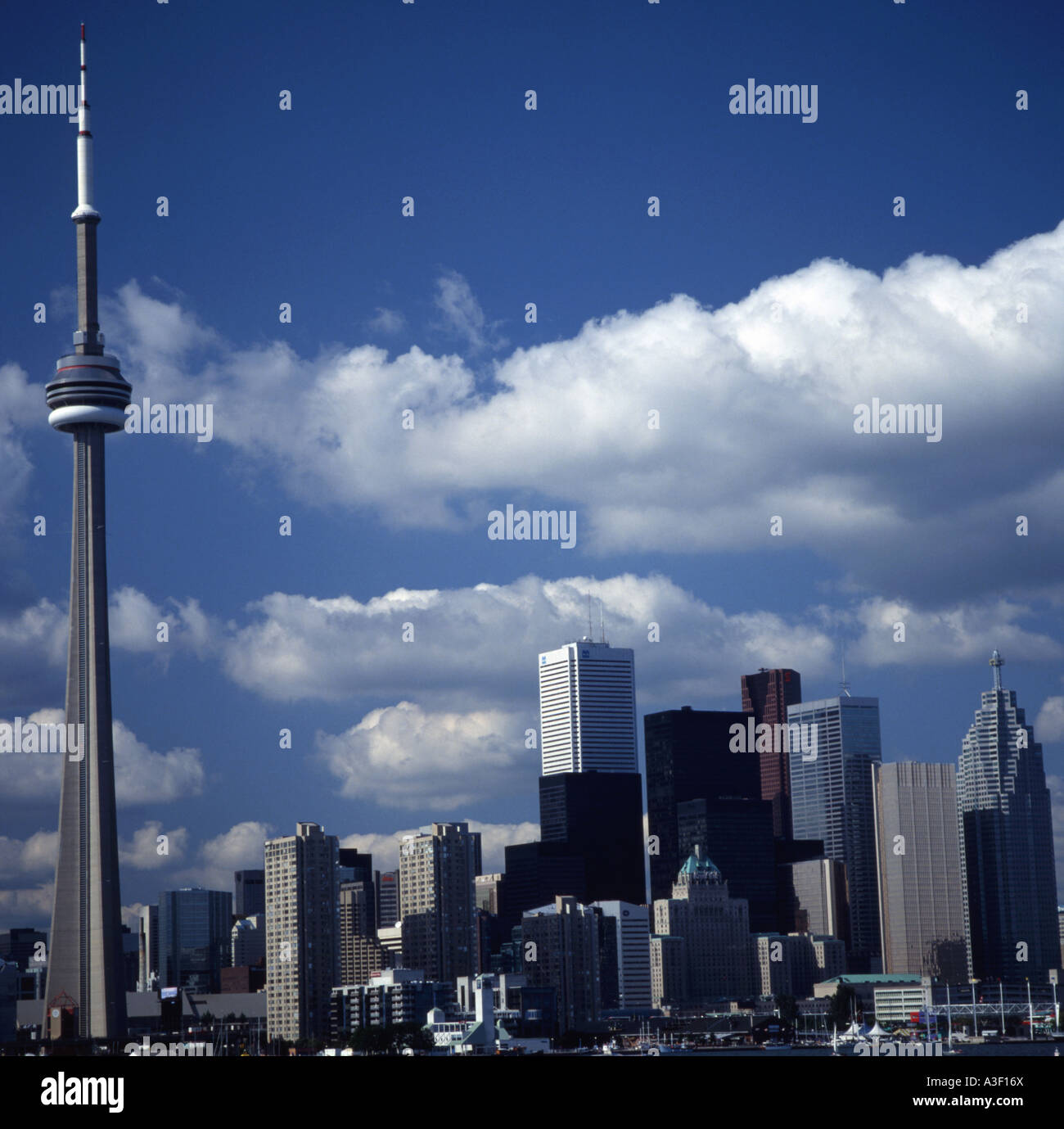 Downtown toronto and cosmopolitan hi-res stock photography and images ...