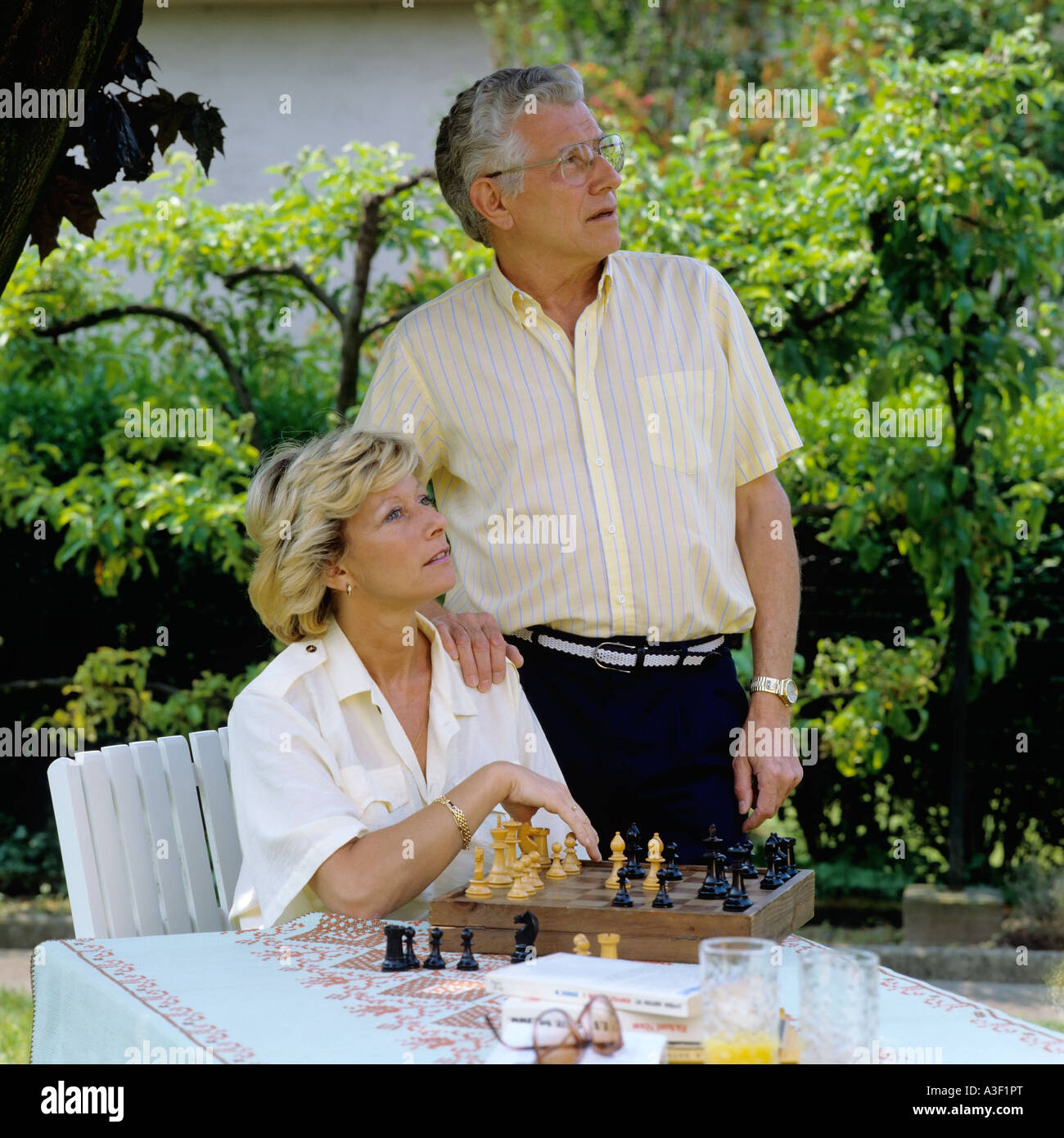 MR MATURE COUPLE'S PORTRAIT IN GARDEN Stock Photo - Alamy
