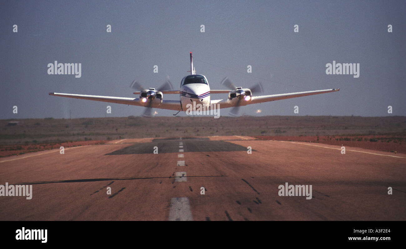 Beechcraft baron low level pass Stock Photo - Alamy