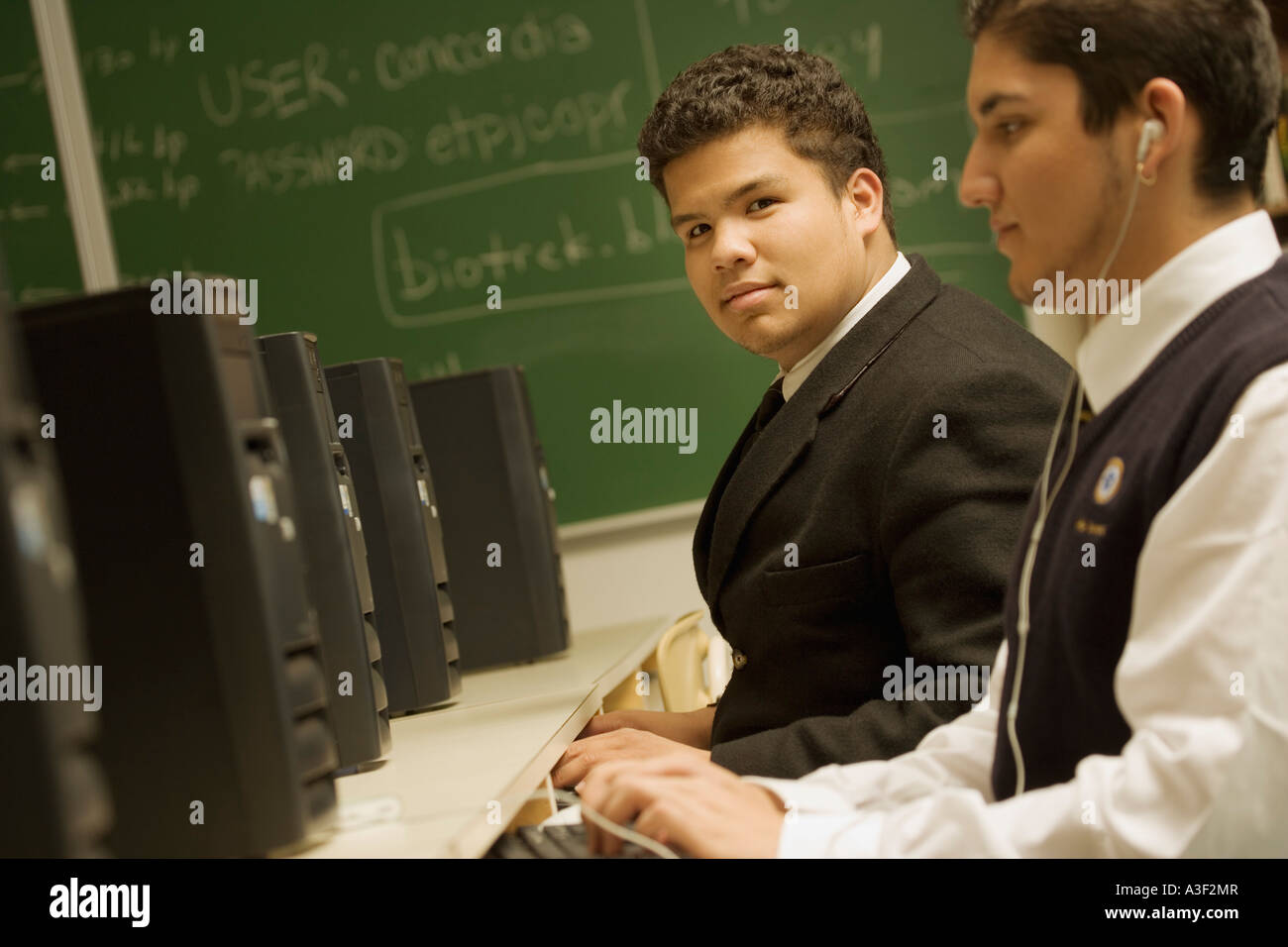 Students in a computer lab Stock Photo - Alamy