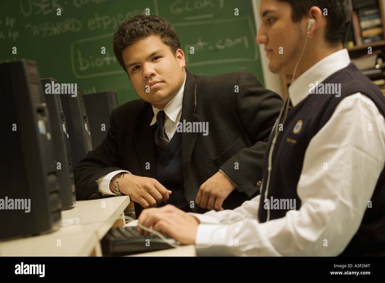 Students in a computer lab Stock Photo - Alamy