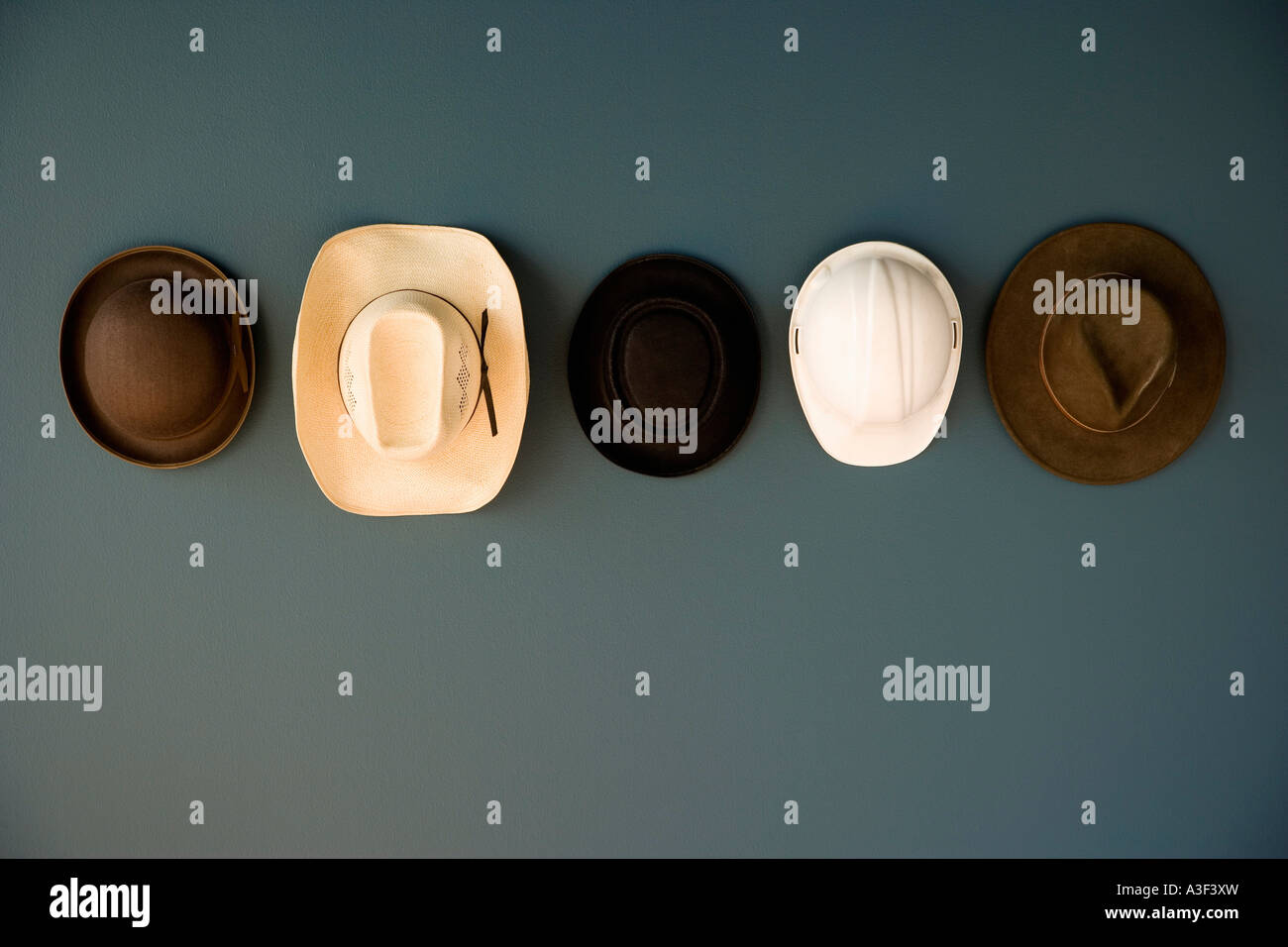 Five of a kind hi-res stock photography and images - Alamy