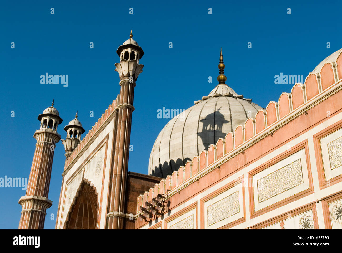 Low angle view of the dome of a mosque, Jama Masjid, New Delhi, India ...